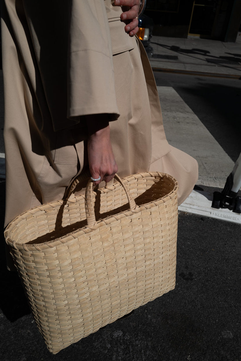 It's a Long Story – UNDERWATER WEAVING STUDIO